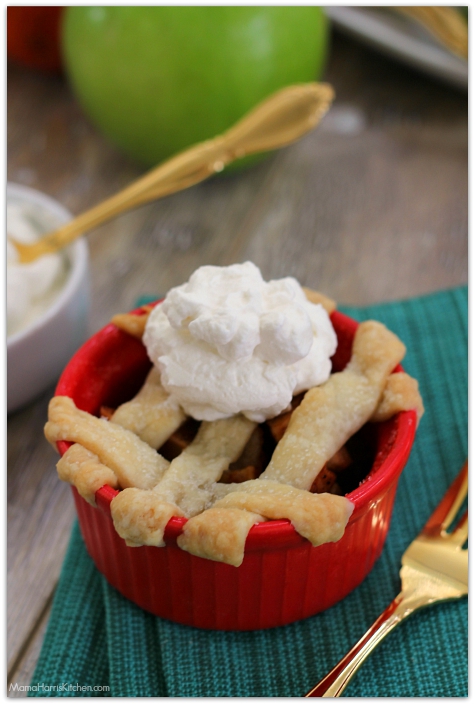 Mini Pear Apple Pie | Mama Harris' Kitchen